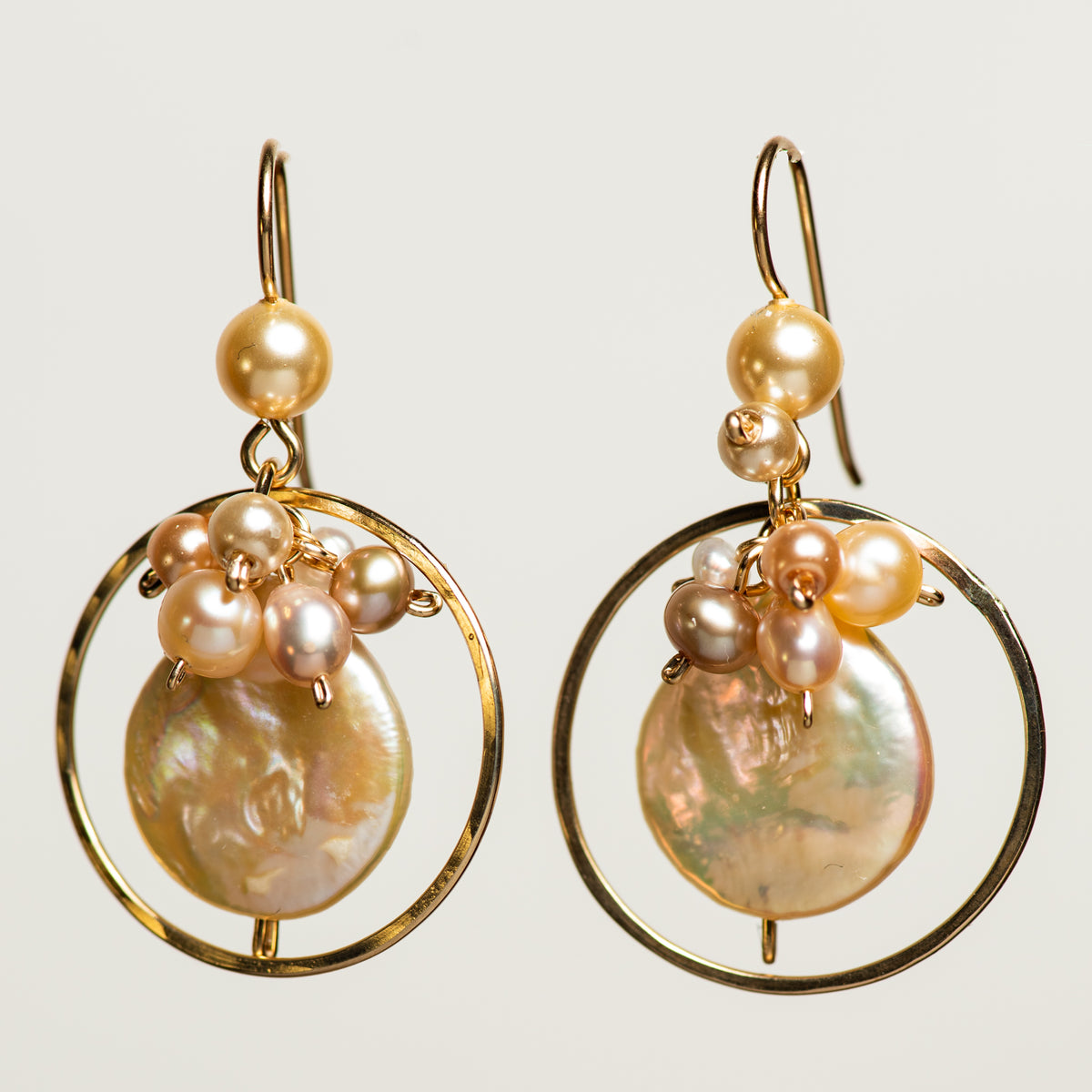 Unique jewelry collection: creamy, sparkly Champagne Cream by Honica!
