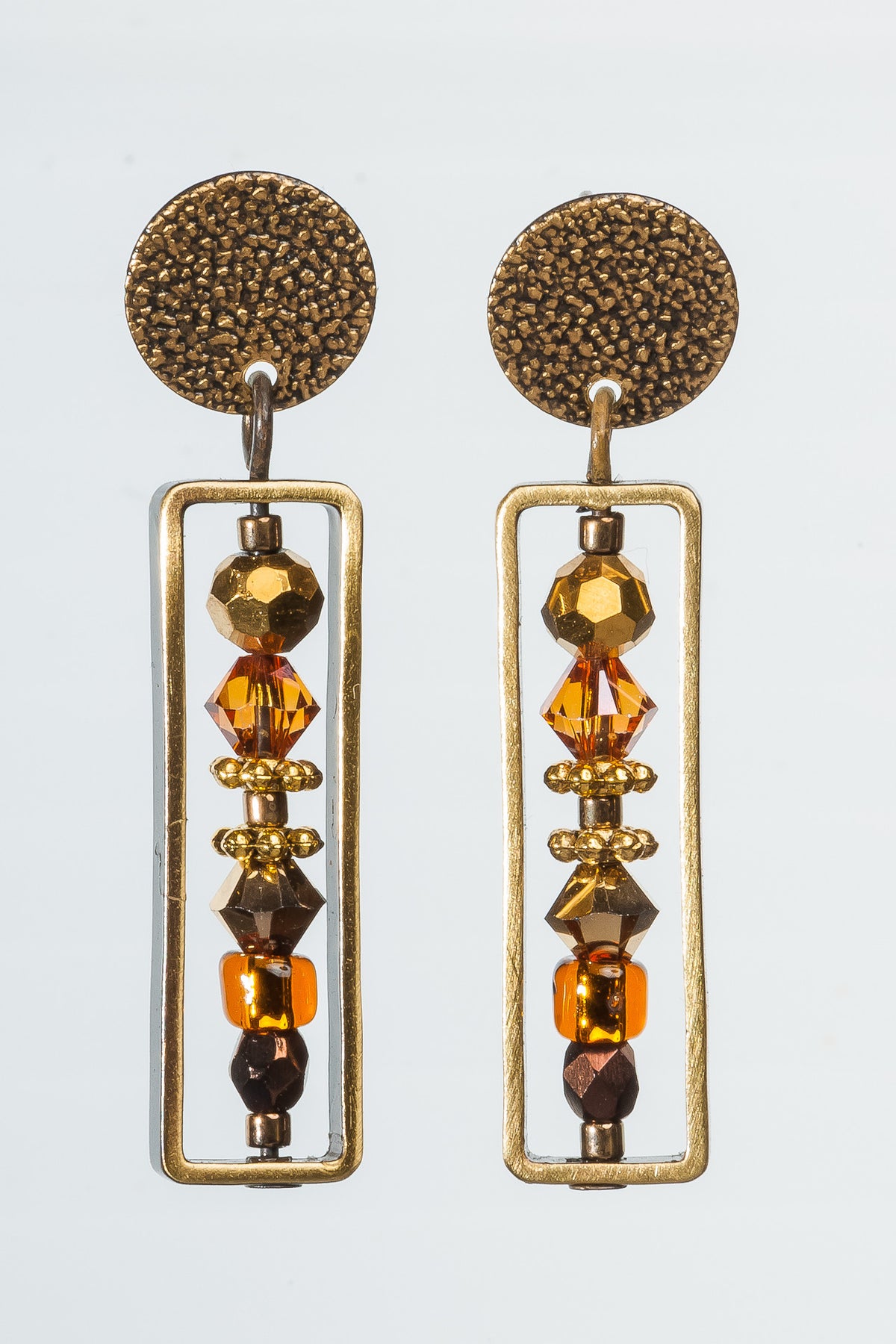 Caravans of colorful handmade jewelry | Spiced Gold by Honica!